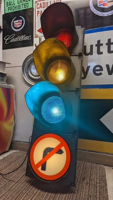 GENUINE 1990'S PEEK Ultra-Signal Traffic Light Red/Amber/Green/No Right ...