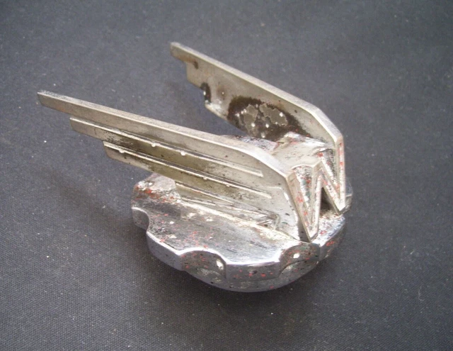 VINTAGE 1960S WOLSELEY 1500 'FLYING W' CAR RADIATOR MASCOT~OLD BONNET ...