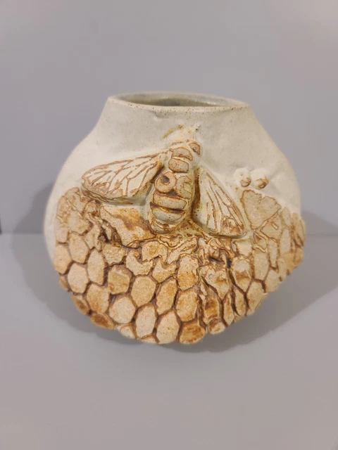 BERNARD ROOKE MOTH/ Bee Vase - 11cm -Studio Pottery £20.00 - PicClick UK