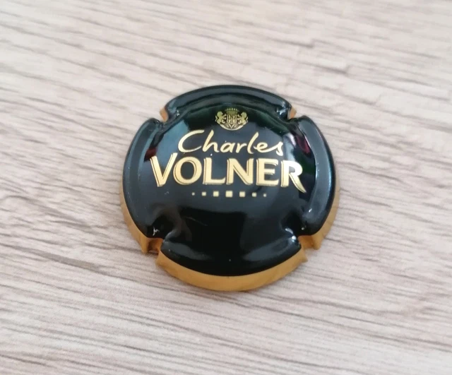 CAPSULE DE VIN pétillant Charles Volner noire et or contour or EUR 1,50 ...