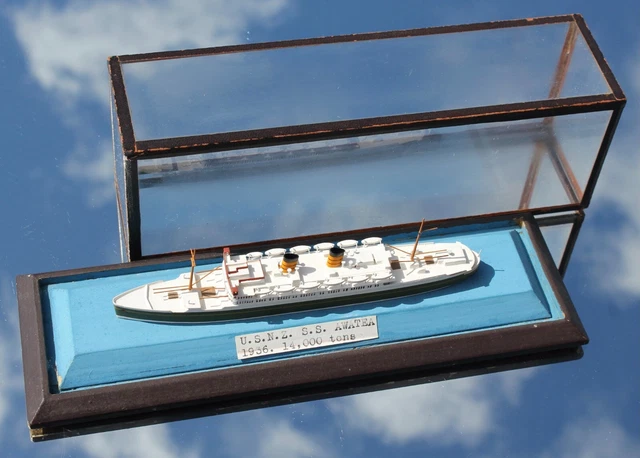 UNION STEAMSHIP CO Ss Awatea Rare Cased Bassett Lowke Waterline Model ...