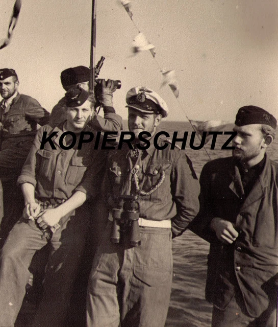 U-BOOT-KRIEG FOTO U 552 Kommandant Erich Topp Auf Den Turm EUR 8,00 ...