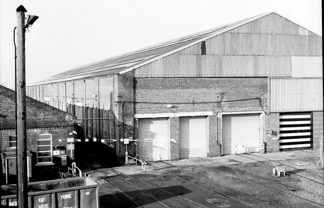 ORIGINAL LARGER RAILWAY NEGATIVE York wagon works in 1995 £3.99 ...
