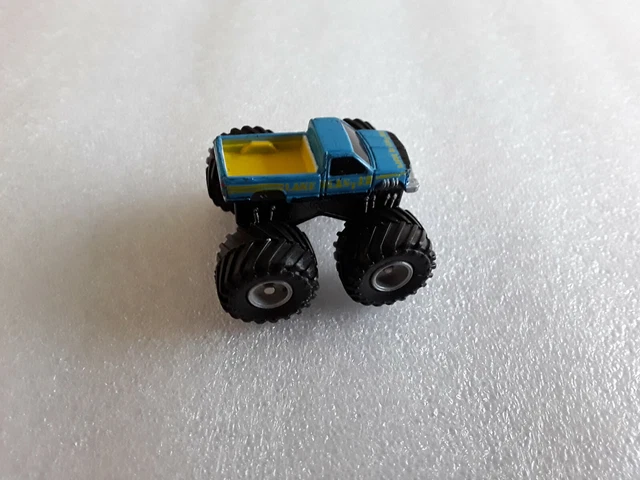 MICRO MACHINES MONSTER Truck Crusher Chevy Silverado Galoob BOCS 2 EUR ...