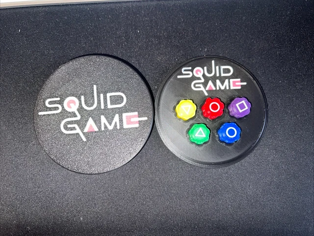 SQUID GAME GONGGI Squid Game Dice Game 5 Pieces with Case Accurate ...