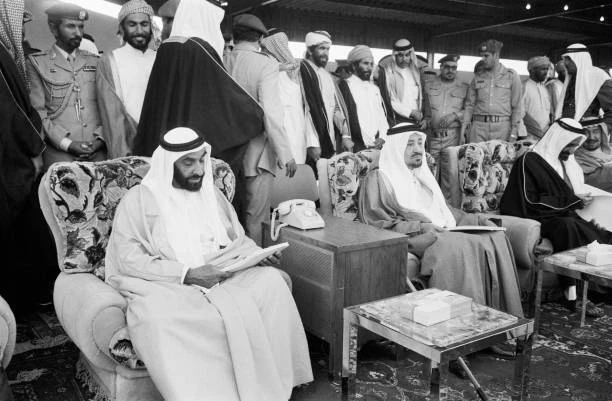 SHEIKH ZAYED BIN Sultan al-Nahyan 1980 OLD PHOTO 10 EUR 6,55 - PicClick FR