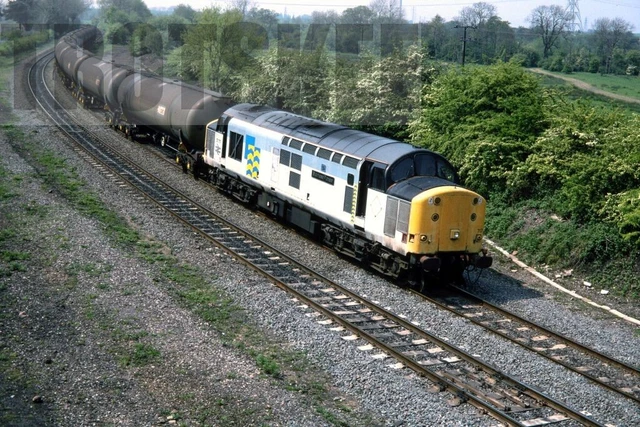 35MM SLIDE BR British Rail Diesel Loco Class 37 37717 Whitacre 1995 ...