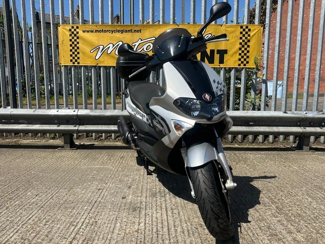 GILERA RUNNER 125 ST £2,599.00 - PicClick UK