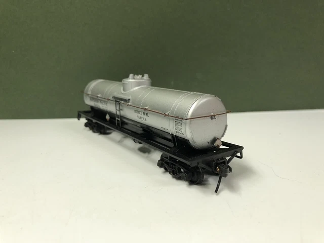 (MARKS AND SCRATCHES) Southern Pacific 60683 Tanker TruckWagon HO Gauge ...