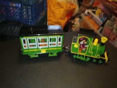 POSTMAN PAT SDS Green Gauge Train And Carriage With Driver £11.00 ...