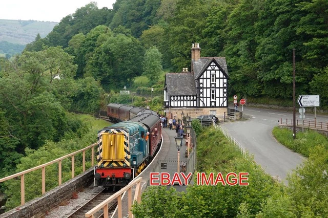 PHOTO CLASS 08 Shunter 08202 (2) At Berwyn During The Llangollen ...