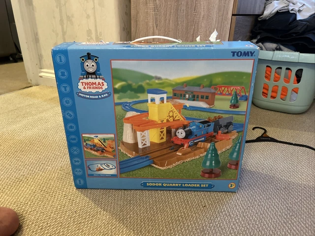 TOMY THOMAS & Friends Sodor Quarry Loader Set 4827 £30.00 - PicClick UK