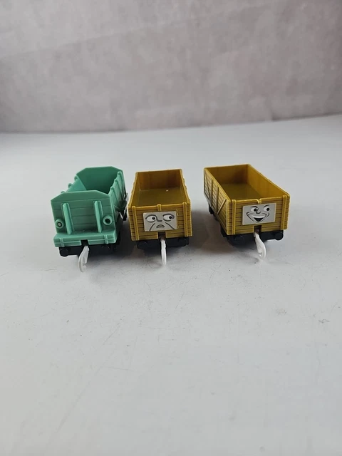 CARRIAGES, THOMAS AND Friends Trackmaster, Toys, Bundle, Vintage, Tomy ...
