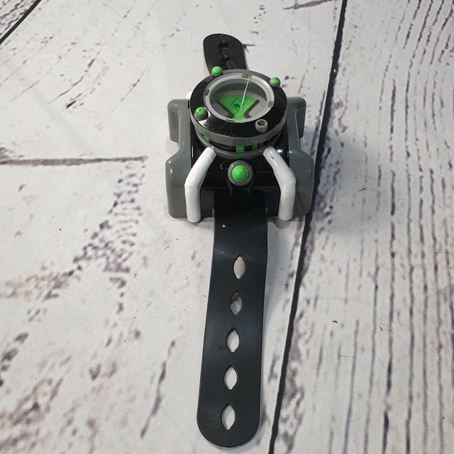 BEN 10 ALIEN Force - Omnitrix Alien Puzzle - 104 piece Jigsaw £5.00 ...