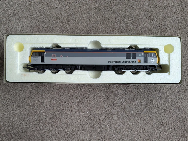 HORNBY R289 CLASS 92 Electric Loco - Railfreight Distribution 2 Tone ...