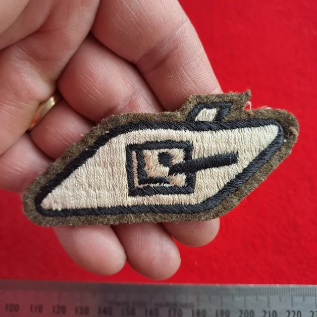 WW2 ROYAL TANK Regiment Crewman Cloth Arm Badge Armoured Corps £9.99 ...