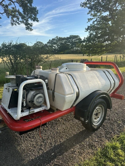 BRENDON TOWABLE PRESSURE washer. Honda 9.0 Diesel Engine spares or ...