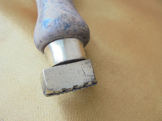 ANCIEN TAMPON EN bronze de la Poste PTT ARES Gironde (obsolete) EUR 25 ...