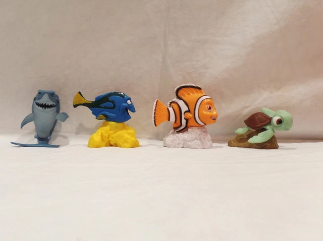 DISNEY PIXAR FINDING Nemo Play Set Action Figures Nemo Bruce Squirt ...