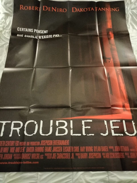 AFFICHE DE CINÉMA du film TROUBLE JEU Robert De Niro Dakota Fanning ...