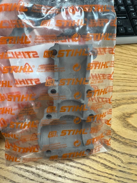 NEW STIHL GENUINE Gearbox Cover 41386410400 4138-641-0400 HT-KM 2005 ...