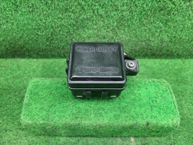 TOYOTA LANDCRUISER FUSE Box 76/78/79 Series, Engine Bay, Rh Side, Power ...