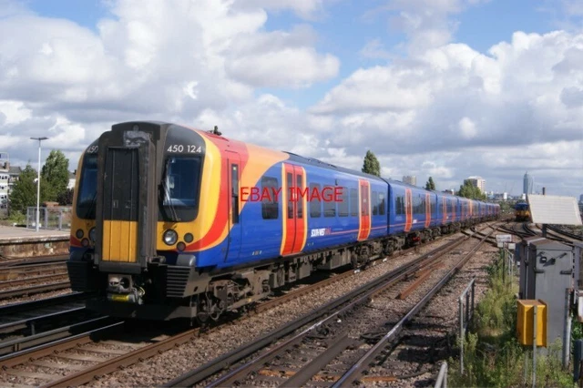 PHOTO CLASS 450/0 Desiro Or 4-Des 4-Car Emu No 50 124 Approaching ...