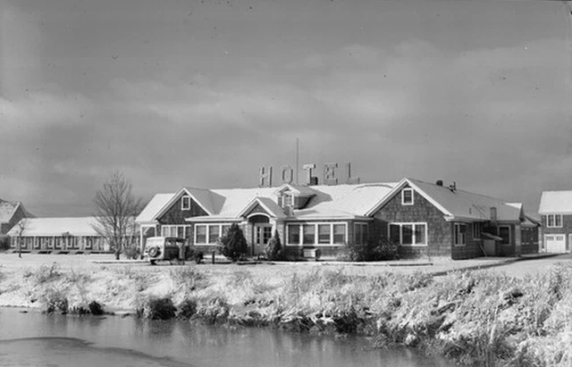 DIAMOND LAKE LODGE Oregon 1950s view OLD PHOTO 2 $8.50 - PicClick AU
