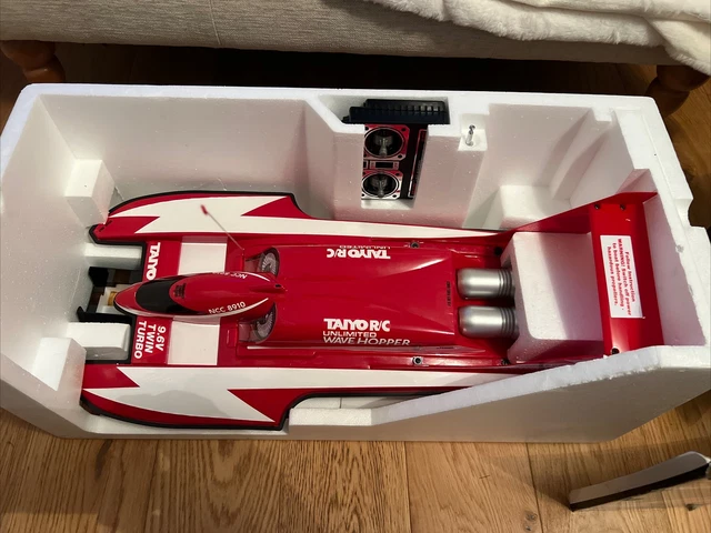 TAIYO WAVE HOPPER Radio Control Racing Boat - Brand New £80.00 ...