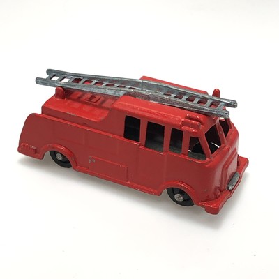 VINTAGE FUN HO Midget #21 Fire Engine New Zealand Enamel Red bright! £ ...