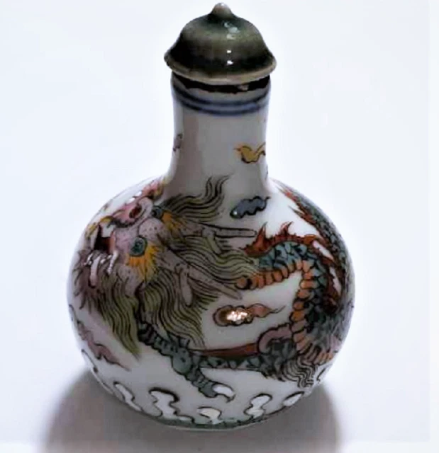 ANTIQUE CHINESE KANGXI Famille Verte Clobbered Dragon Snuff Bottle £98. ...