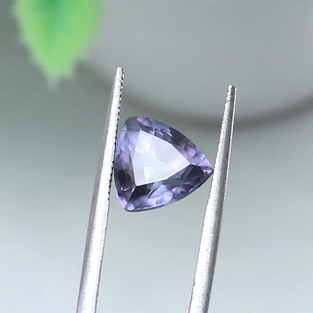 FORME CUBIQUE D'ALEXANDRITE brésilienne violette naturelle 3,30 ct ...