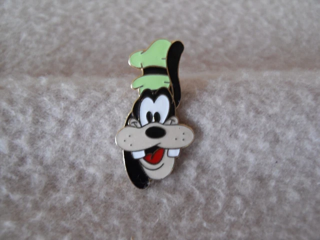 DISNEYLAND RESORT PARIS Goofy's Head Pin Badge £5.91 - PicClick UK