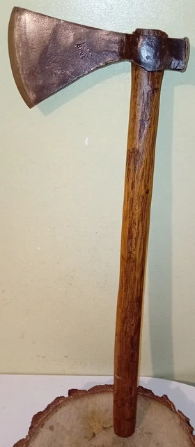 OUTIL ANCIEN BELLE Axe Hache de Bûcheron en acier forgé gravée ...