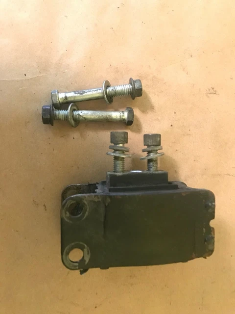 HARLEY DAVIDSON 04 Dyna FXDLI Rear Isolator Engine Mount 47564-99 £14. ...