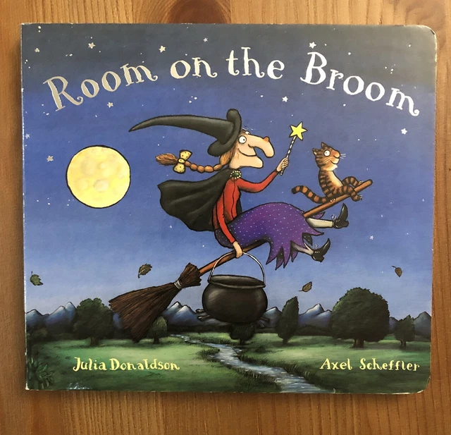 ROOM ON THE Broom by Julia Donaldson (Board Book, 2010) £3.30 - PicClick UK