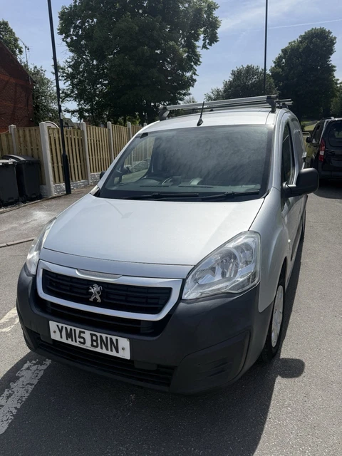 PEUGEOT PARTNER VAN Silver 2015 Full Service History £1,595.00 ...