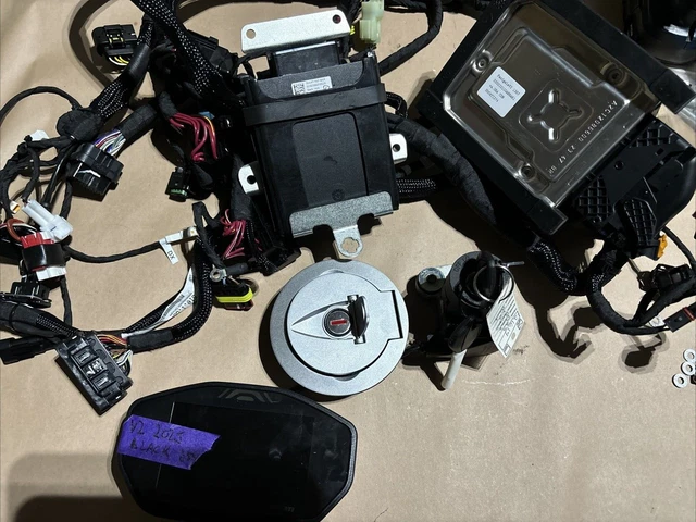 DUCATI PANIGALE V2 2025 KEY Ignition SWITCH ECU s DASH INSTRUMENT PANEL ...