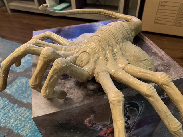 ALIEN FACEHUGGER 1:1 Scale Life-Size Prop Replica Face Hugger Aliens ...
