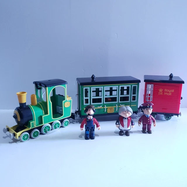 POSTMAN PAT LARGE Battery/Pushalong Vehicle Ajay Train with Sounds ...