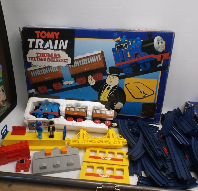 TOMY TRAIN SET Thomas the Tank Engine Vintage 90s READ DESCRIPTION FOR ...