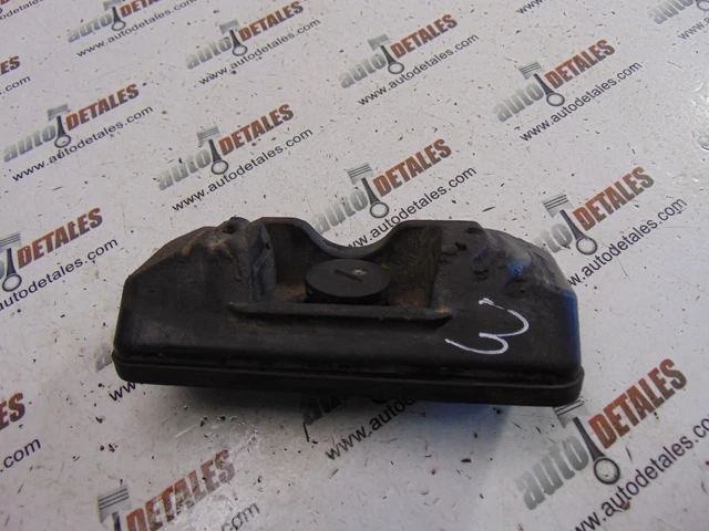 MERCEDES E-KLASSE W212 Jack Jacking Point Halterung A0009986750 ...