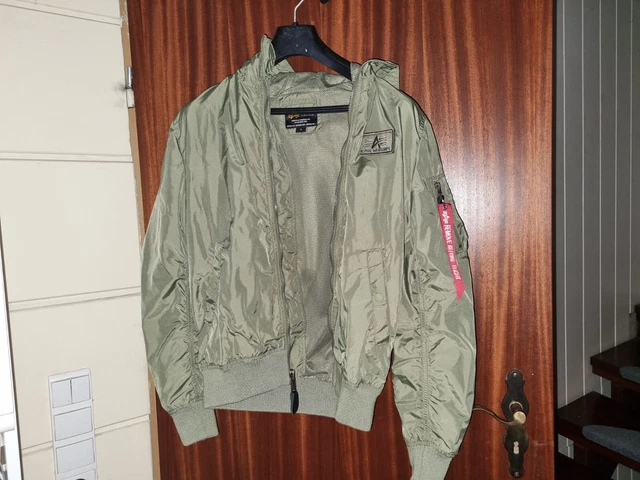 ALPHA INDUSTRIES MA-1 LW Hooded, olive Bomberjacke moos Gr. M wie neu ...