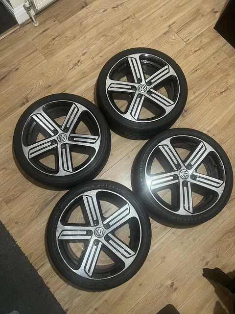 4 Genuine Vw Golf R Cadiz 18 Inch Alloy Wheels With Great Tyres £600 00