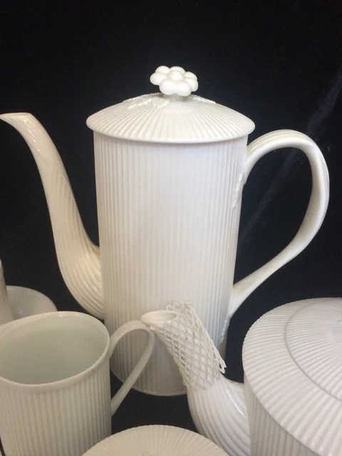 CROWN STAFFORDSHIRE “REPRODUCTION of Leeds pottery 1783” tea / coffee ...