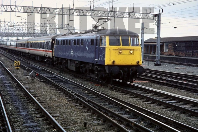 35MM SLIDE BR British Railways Electric Loco Class 81 81010 Crewe 1986 ...