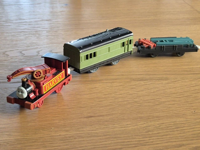 THOMAS AND FRIENDS Tomy Trackmaster Harvey Motorised Coach and Flatbed ...