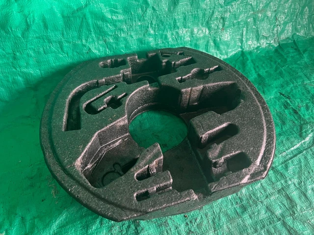 AUDI A3 8P Spare Wheel Well Tool Kit Holder For 16" Wheel 1K0012115F ...