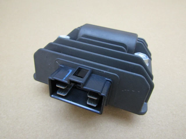 YAMAHA YZF-R125 2020 550 miles regulator rectifier SH877AA (6087) £19. ...
