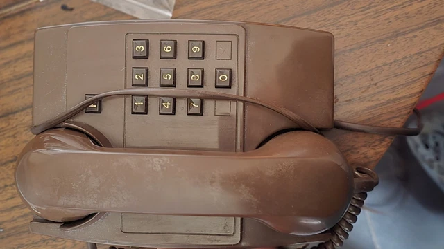 VINTAGE RETRO 1983 Statesman Chocolate Telephone £13.20 - PicClick UK